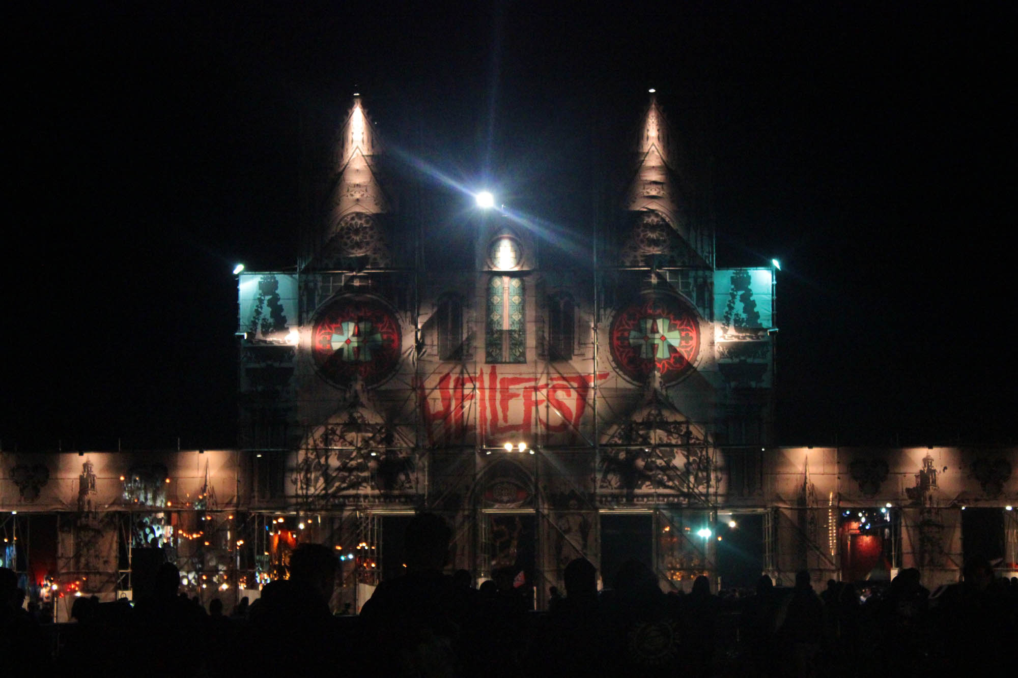 Au Hellfest, les 10 commandements tu respecteras - Fragil - Magazine ...