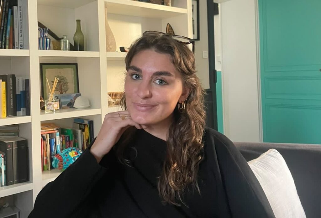 Manon sur les traces du bonheur à travers ses passions - Fragil ...